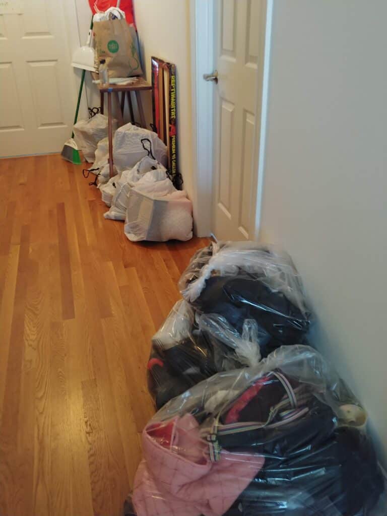 Working with Junk Removal Services to expand your decluttering business ...