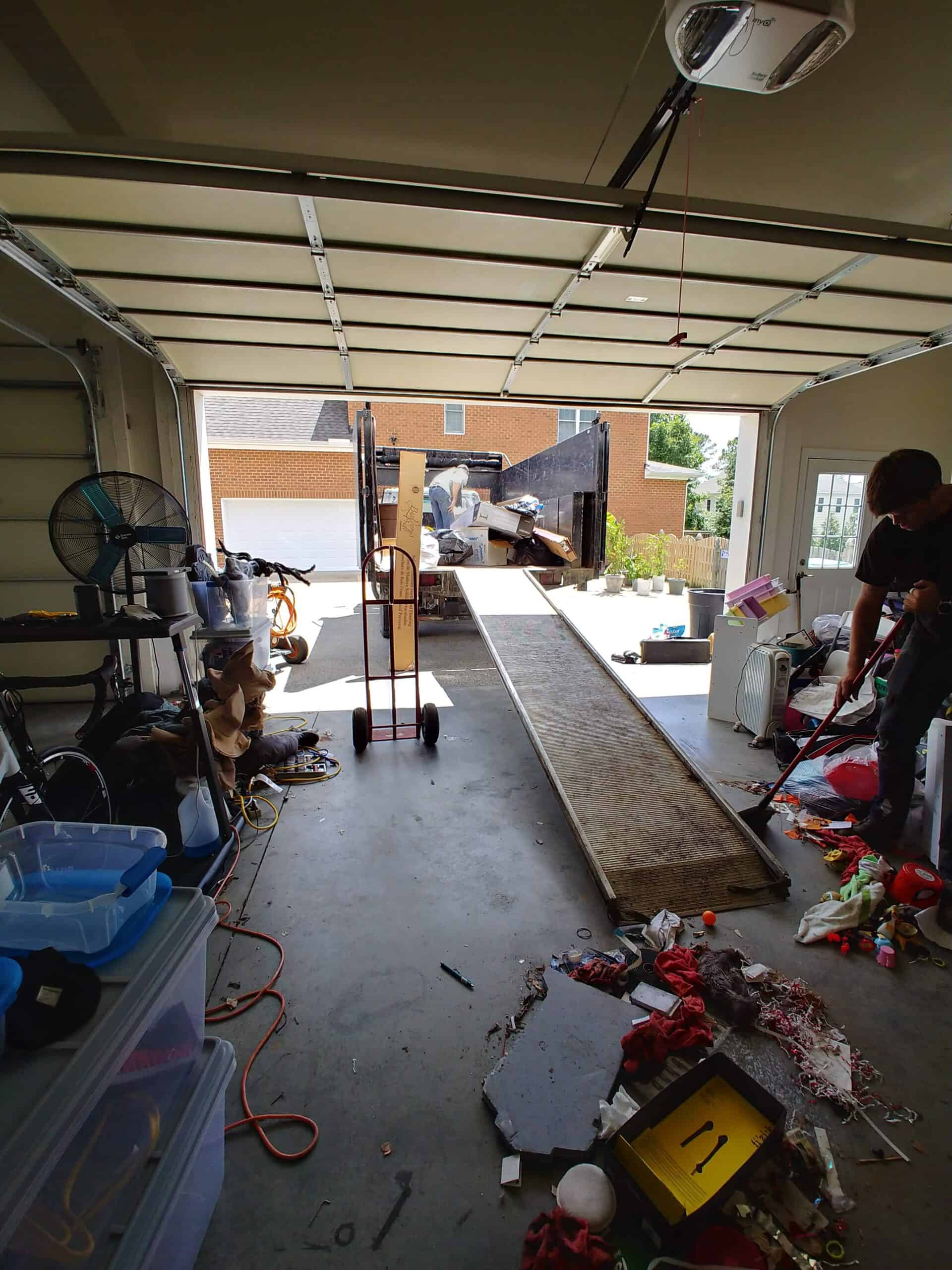 Working with Junk Removal Services to expand your decluttering business ...