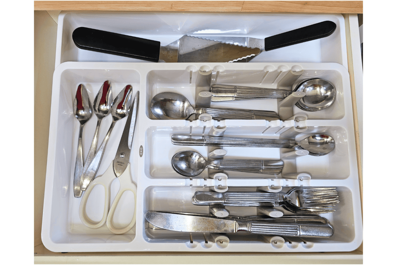 5 Genius Small Kitchen Drawer Solutions for a Tidy Home - Organize ...